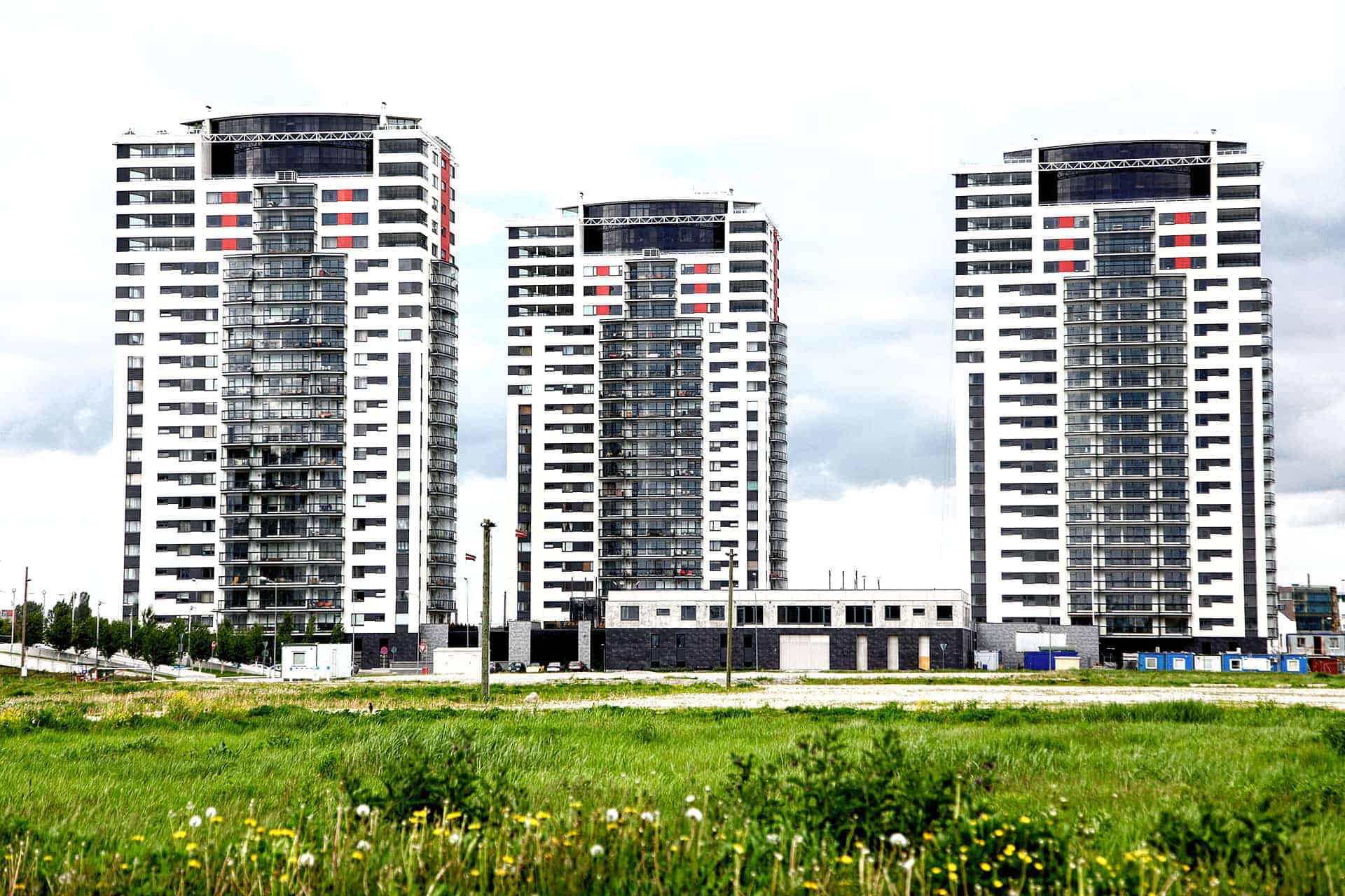 Dzīvokļu pārdošana dzīvojamajā ēkā Skanstes Virsotnes Rīgā | LK-Group